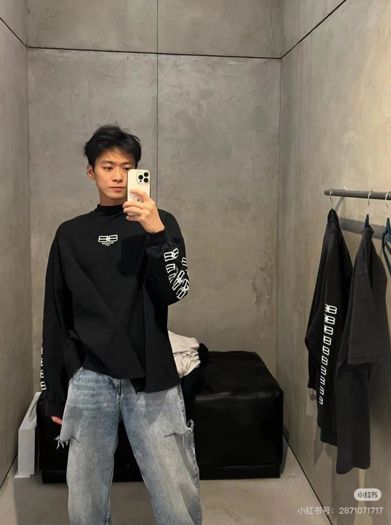 High accuracy Balenciaga Hoodies