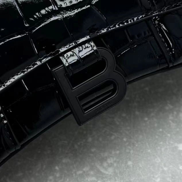 Cut-rate Balenciaga Hourglass Bags