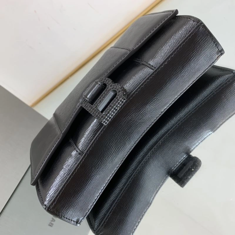 High fidelity Balenciaga Hourglass Chain Bag with Diamond B Buckle