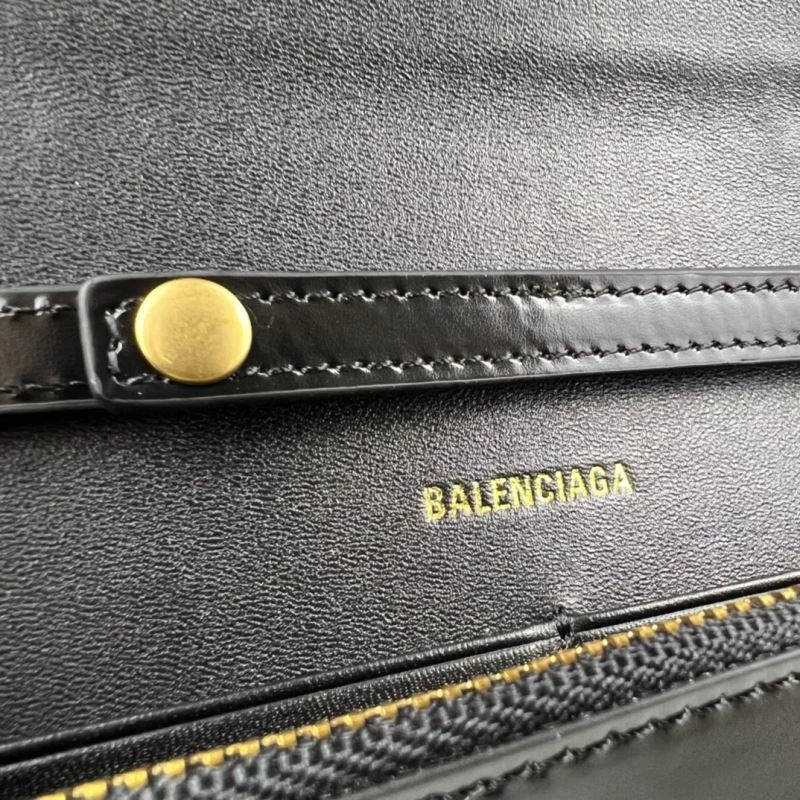 Indistinguishable Balenciaga Hourglass Chain Crossbody Bag - Petite B-Shaped Elegance