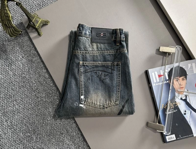 Accurate model Balenciaga Jeans