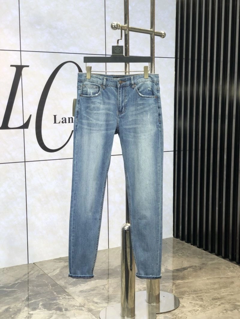 Accurate model Balenciaga Jeans