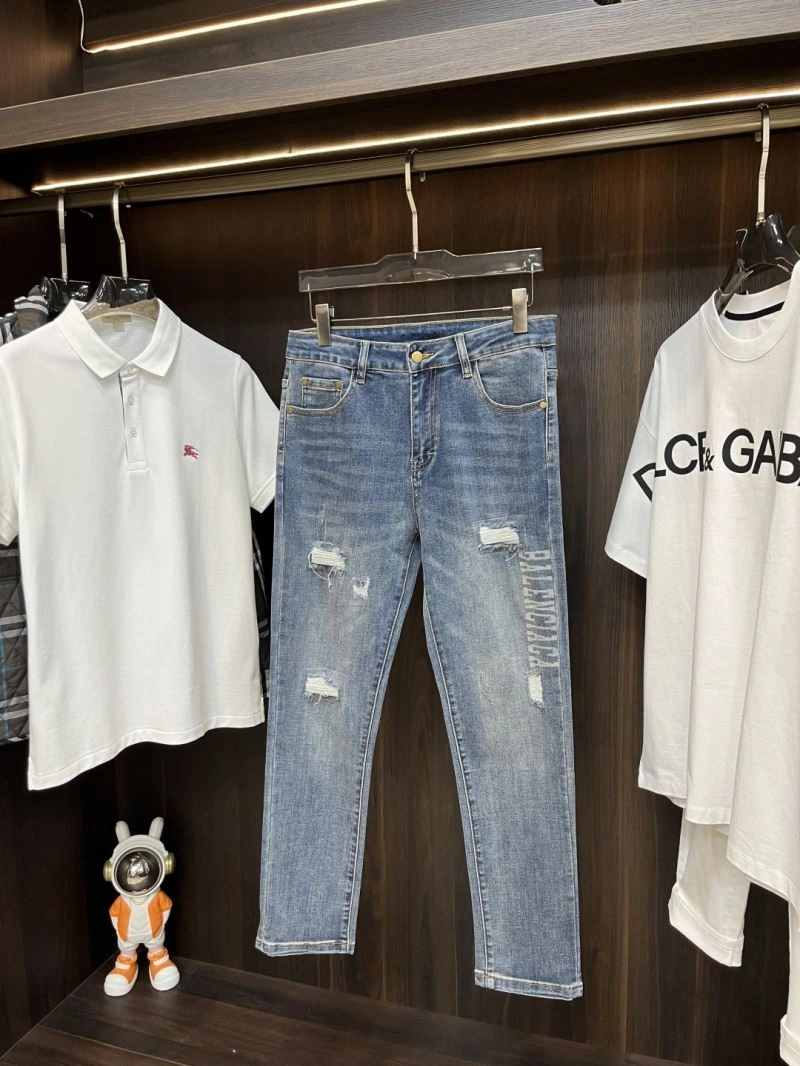 Top match Balenciaga Jeans