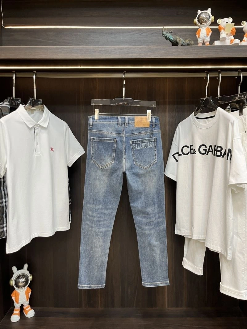 Top match Balenciaga Jeans