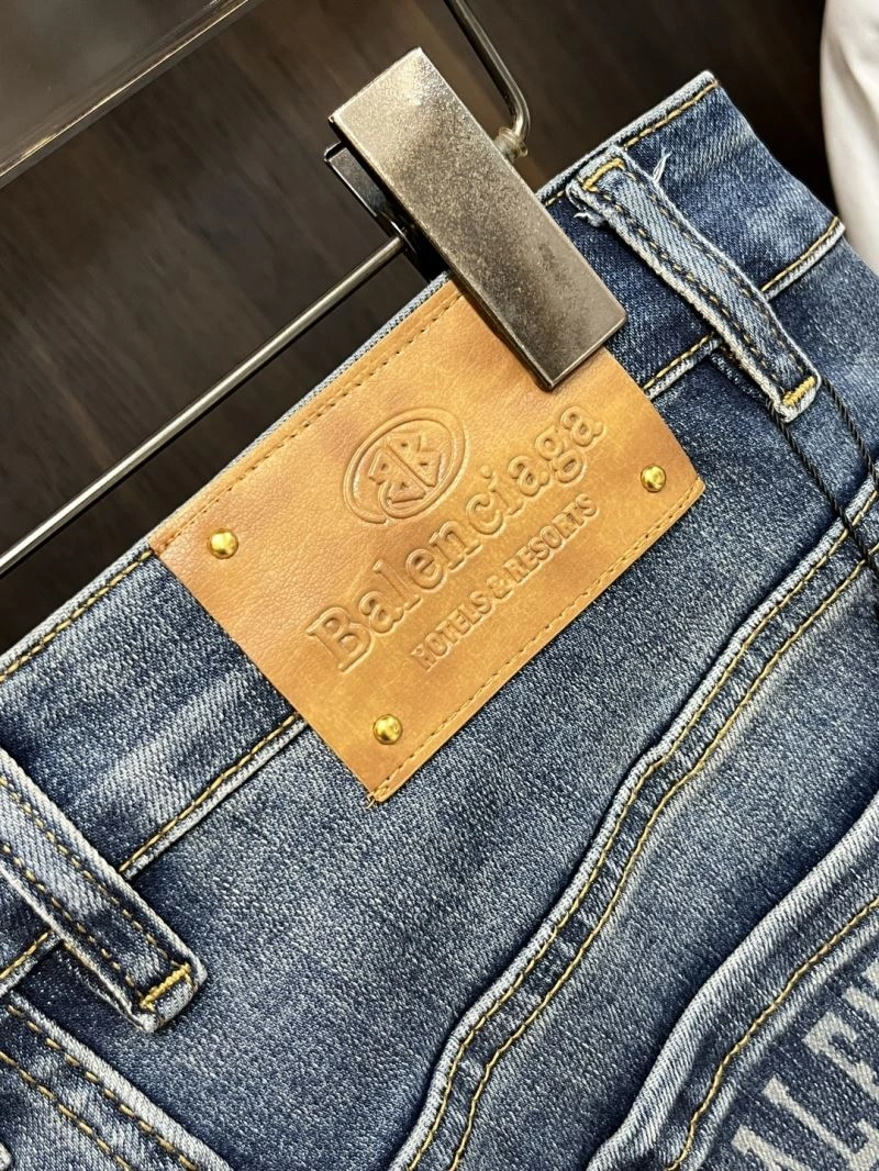 Top match Balenciaga Jeans