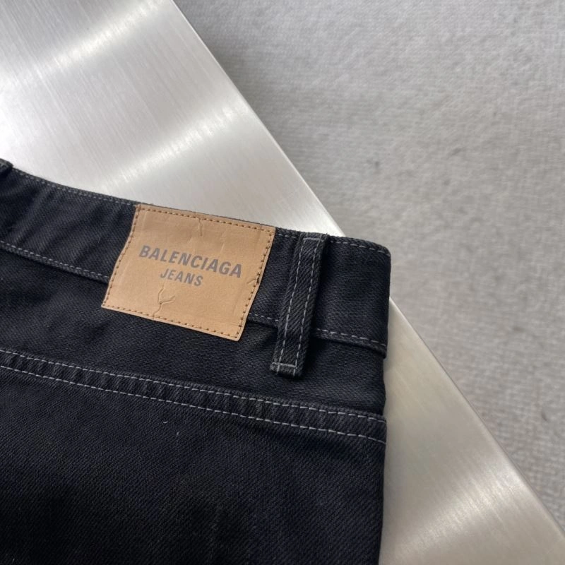 Low-cost Balenciaga Jeans