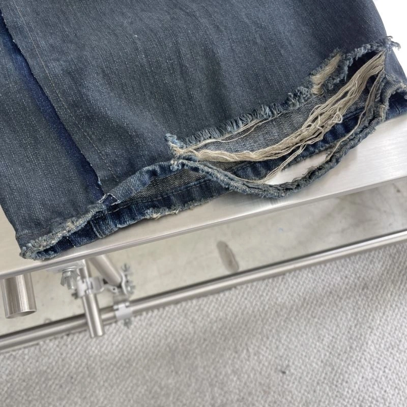 Low-cost Balenciaga Jeans