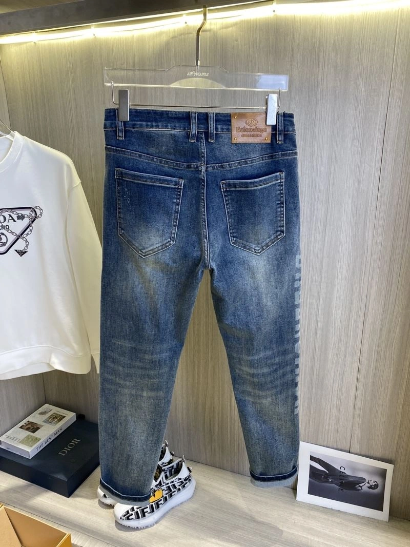 Inexpensive Balenciaga Jeans