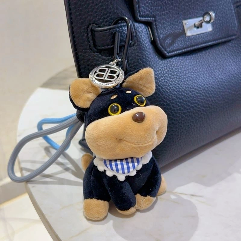 Low-cost Balenciaga Keychains