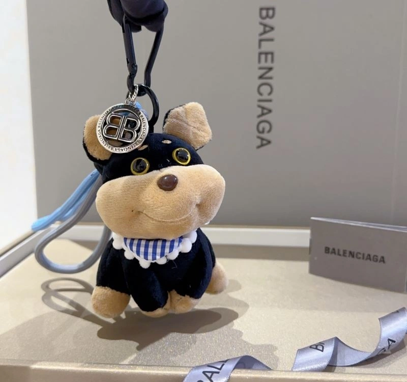 Low-cost Balenciaga Keychains