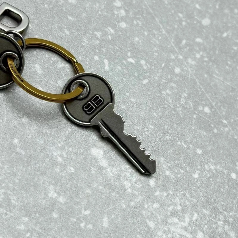 Accurate model Balenciaga Keys