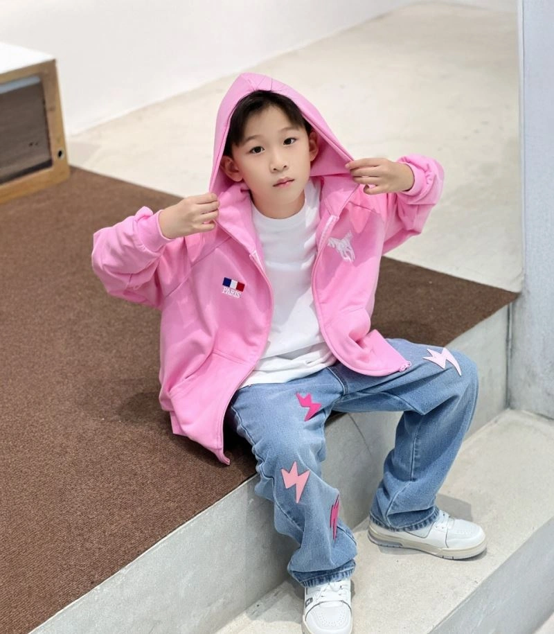Value-priced Balenciaga Kids