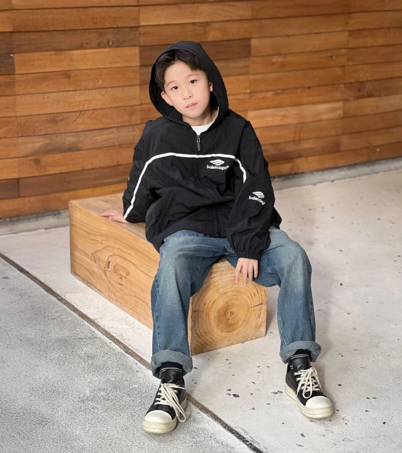 Bargain Balenciaga Kids