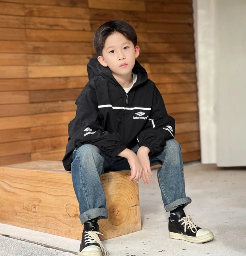 Bargain Balenciaga Kids