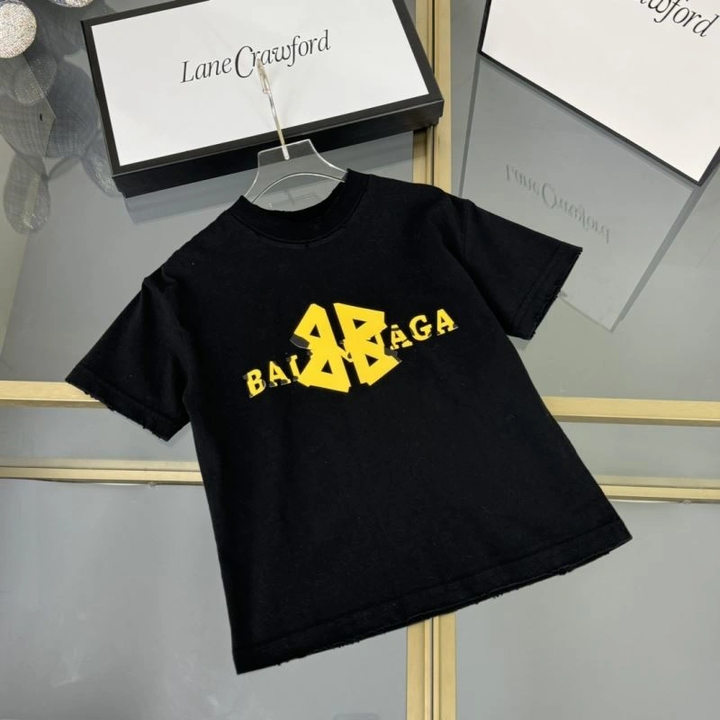 Low-cost Balenciaga Kids