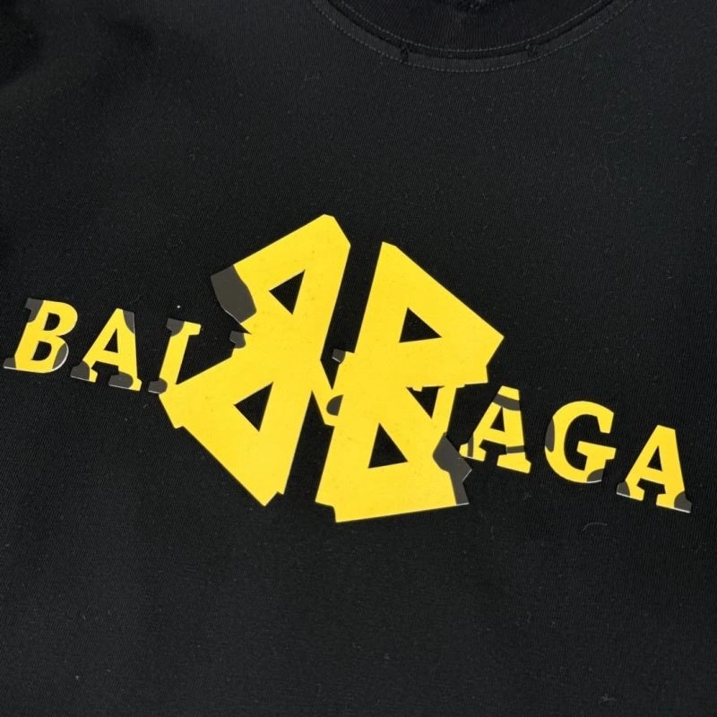 Low-cost Balenciaga Kids