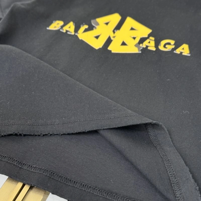 Low-cost Balenciaga Kids