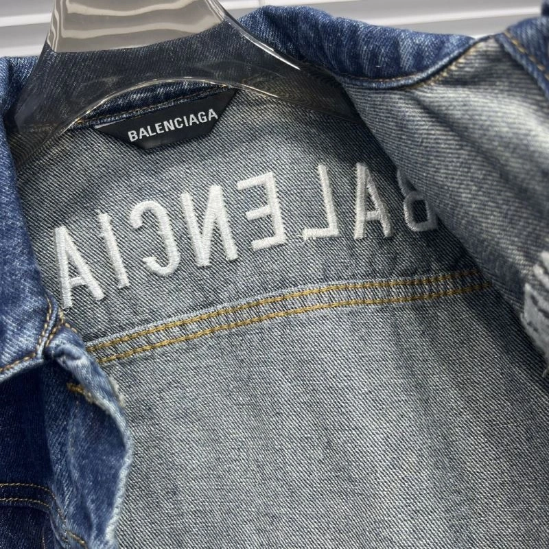 Accurate model Balenciaga Kids