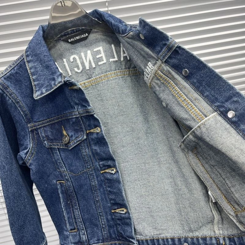 Accurate model Balenciaga Kids
