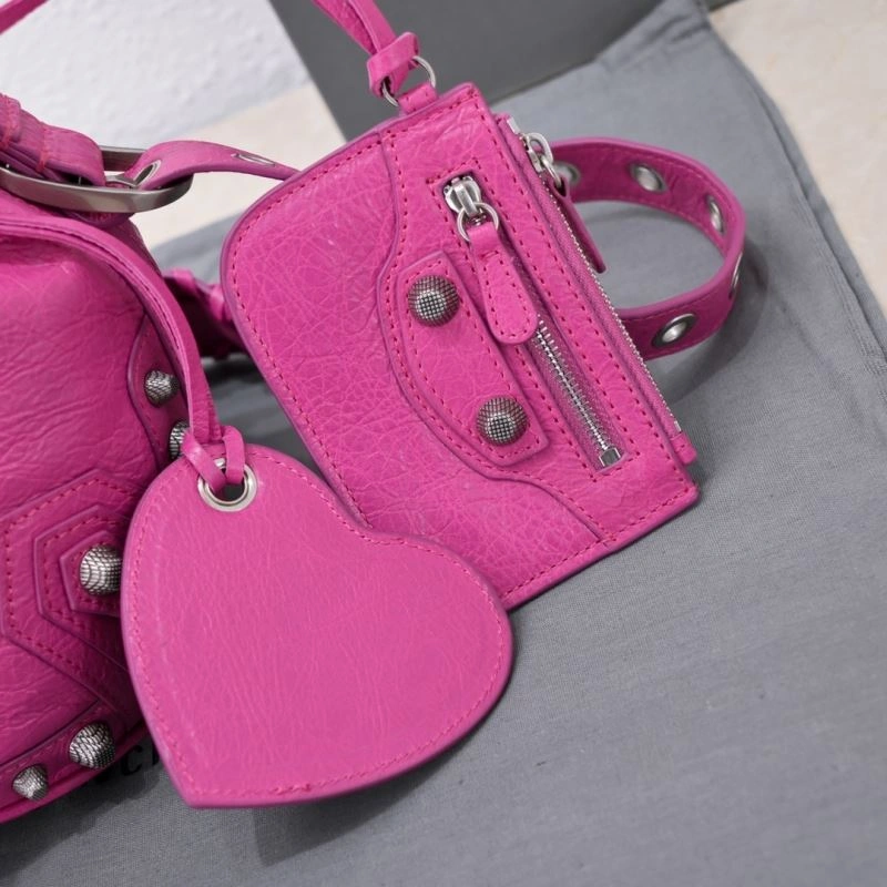 1:1 copy Balenciaga Le Cagole Classic Modern Bucket Bag with Heart Mirror