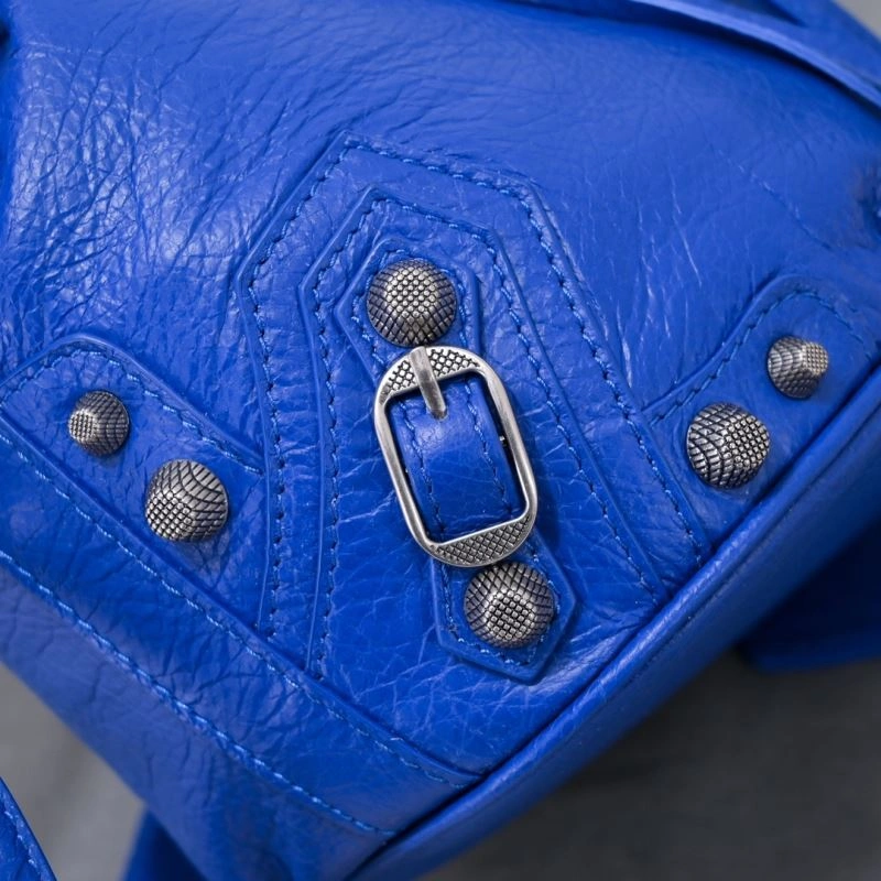 Inexpensive Balenciaga Le Cagole Cracked Lambskin Bucket Bag with Heart Mirror