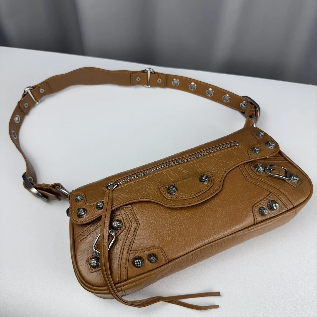 Economical Balenciaga Le Cagole Large Lambskin Sling Bag 600 Baguette