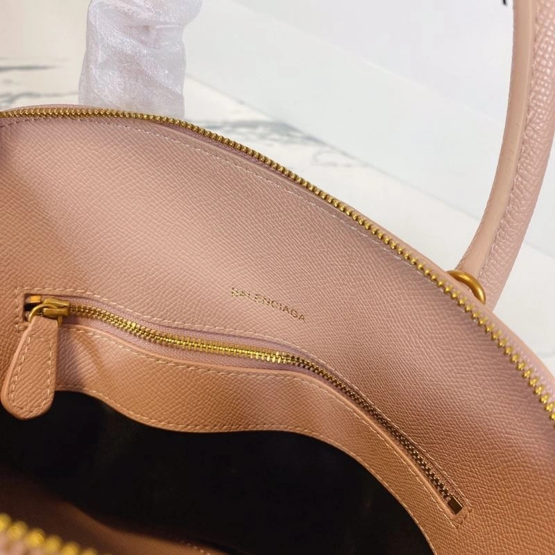Low-cost Balenciaga Limited Edition Oversized Letter Shell Bag
