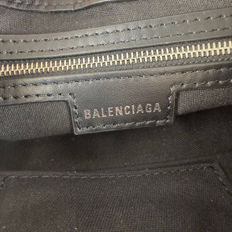 Cut-rate Balenciaga Lindsay Trapezoidal Mini Handbag - Chic Vintage Style