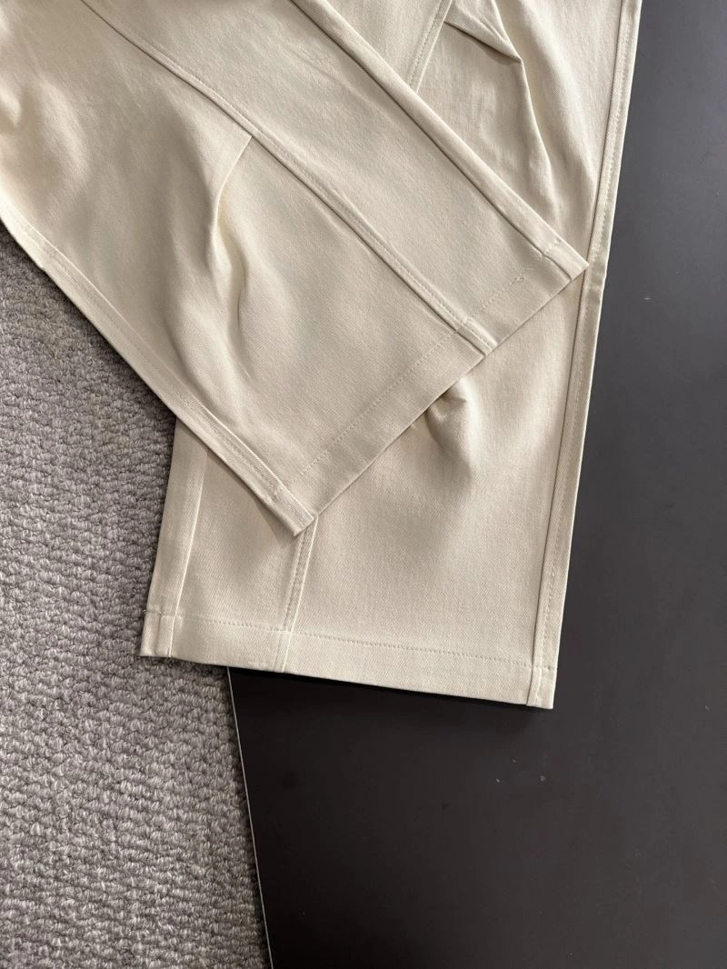 Top match Balenciaga Long Pants