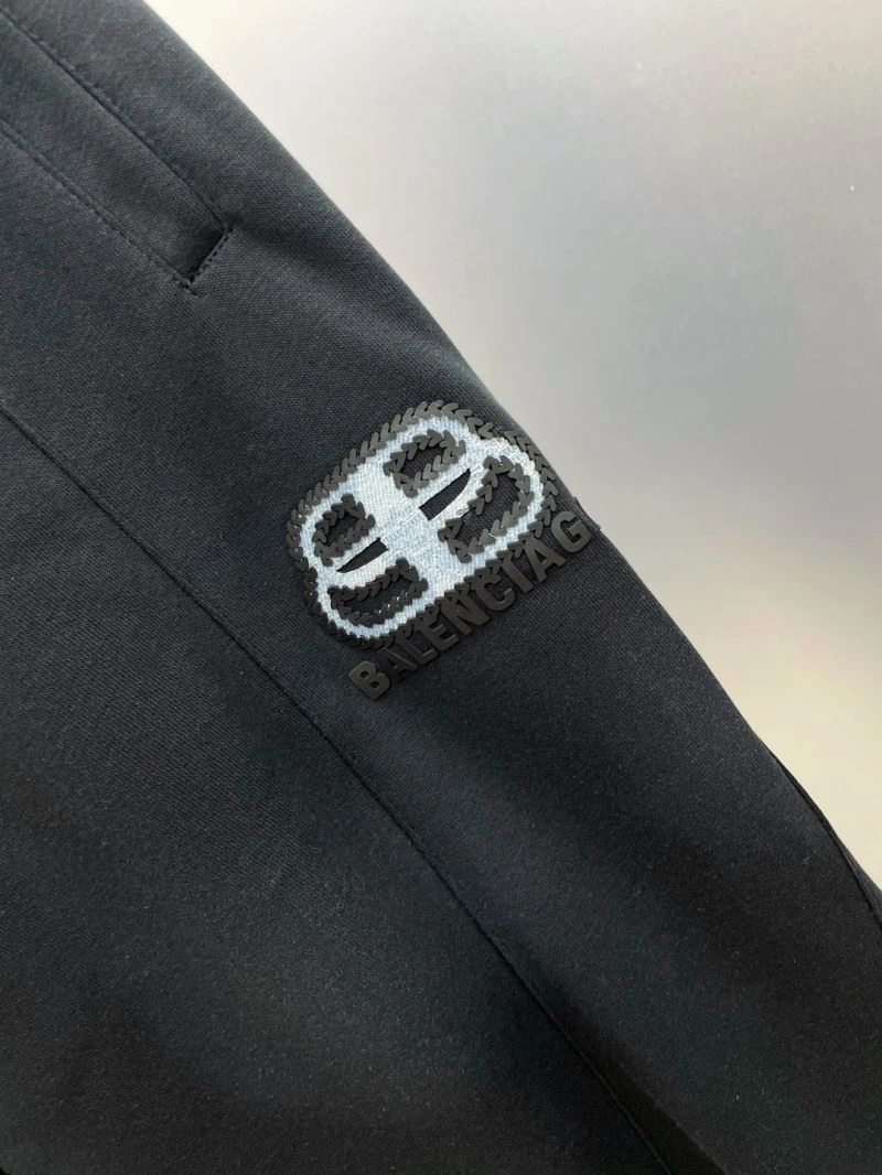 Accurate model Balenciaga Long Pants