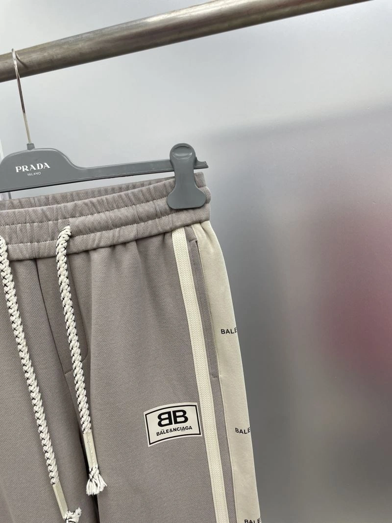 Accurate model Balenciaga Long Pants