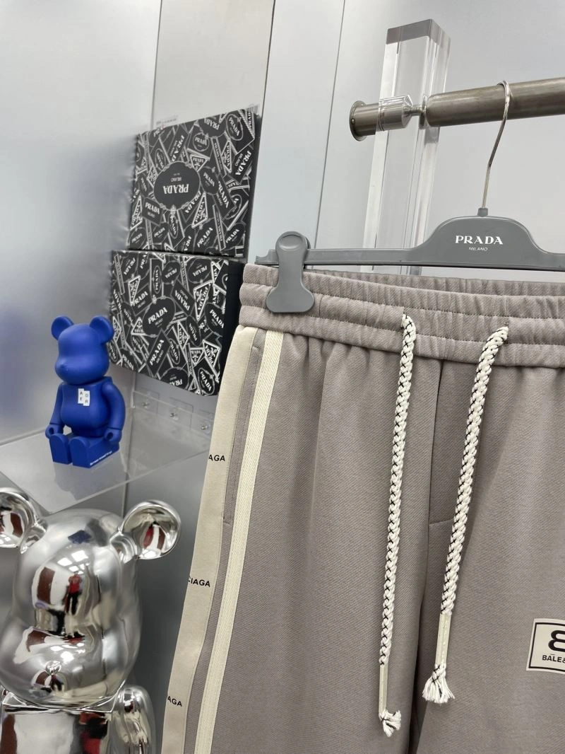 Accurate model Balenciaga Long Pants