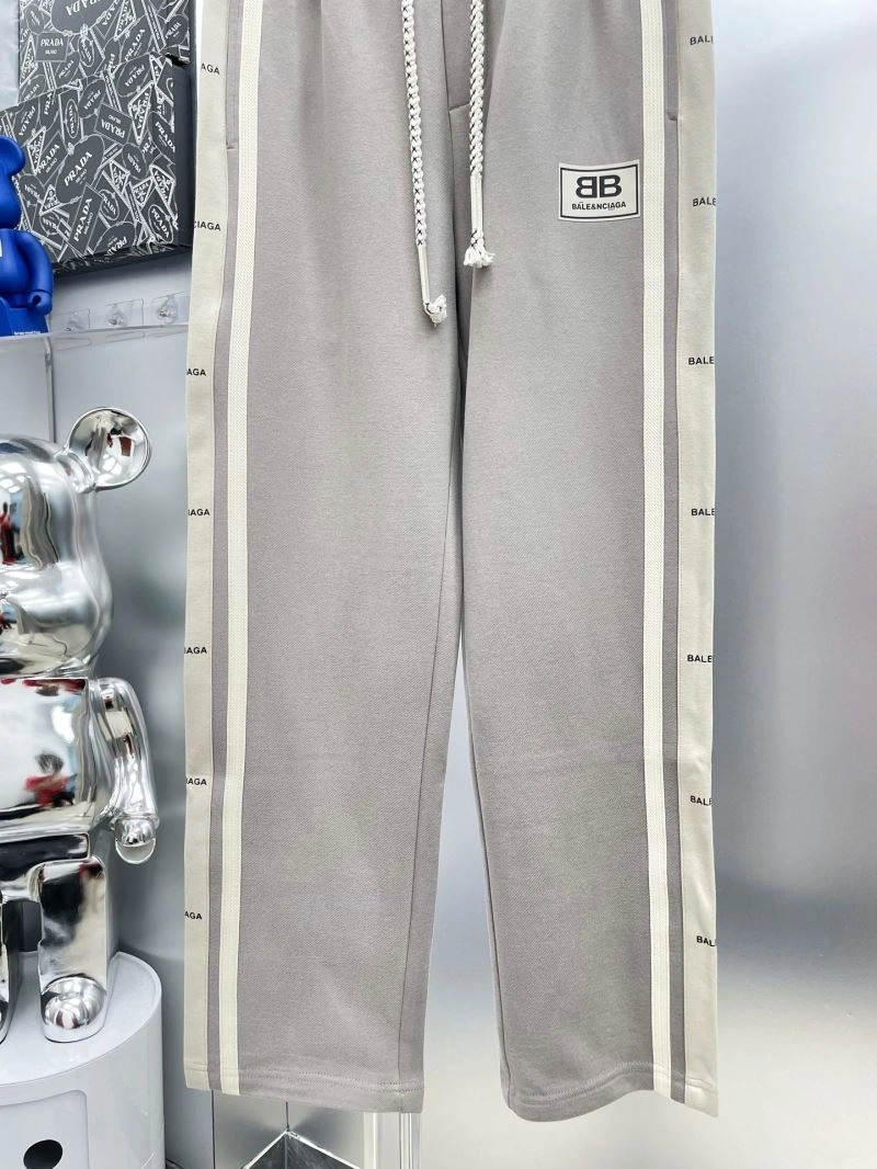 Accurate model Balenciaga Long Pants