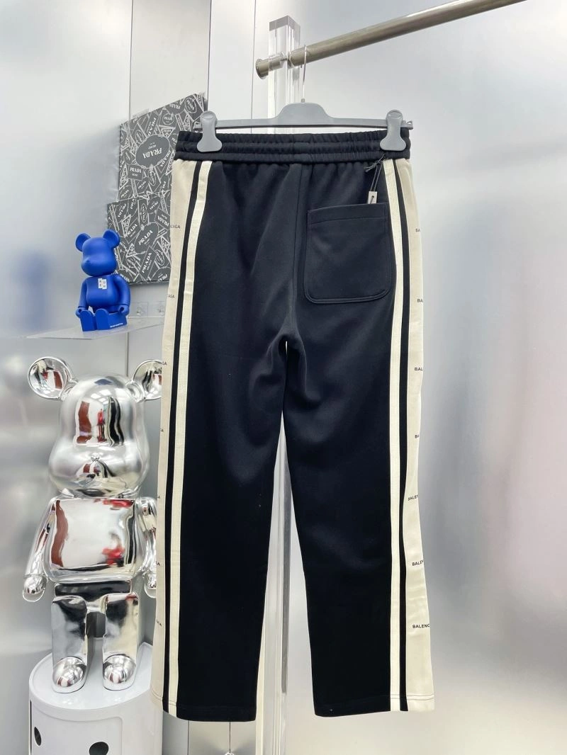 Accurate model Balenciaga Long Pants