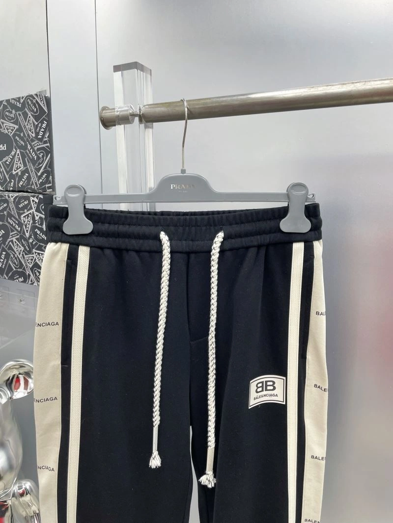 Accurate model Balenciaga Long Pants