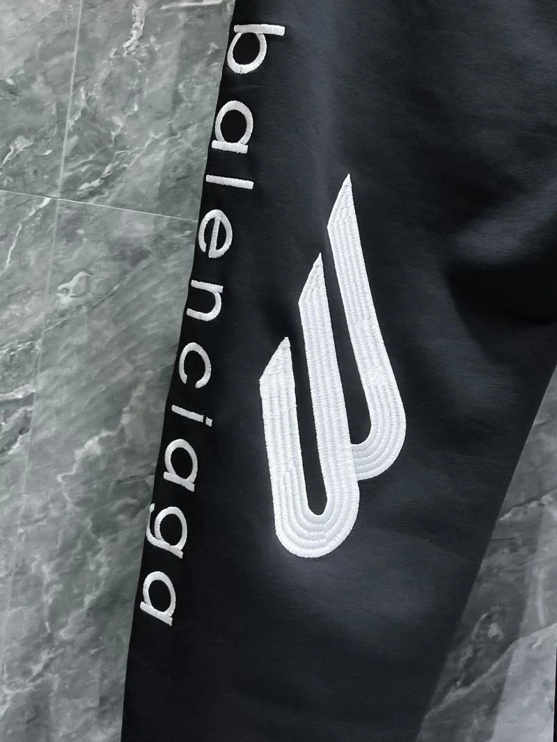 Accurate model Balenciaga Long Pants