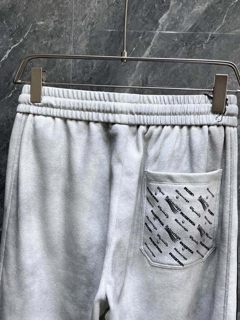 Accurate model Balenciaga Long Pants