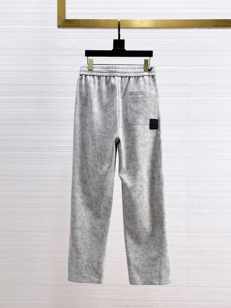 Accurate model Balenciaga Long Pants