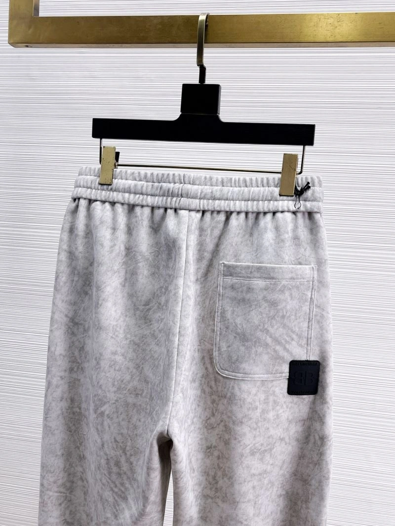 Accurate model Balenciaga Long Pants