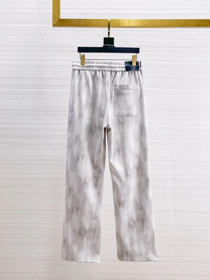 Accurate model Balenciaga Long Pants