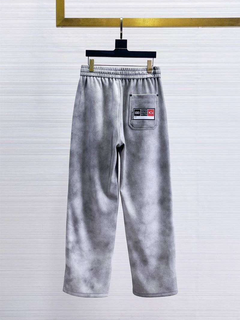 Accurate model Balenciaga Long Pants