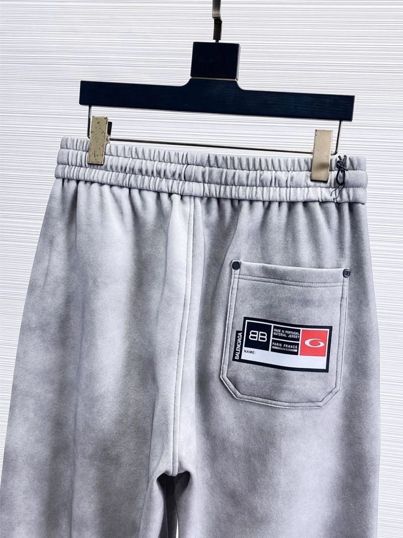 Accurate model Balenciaga Long Pants