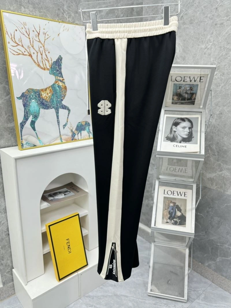 Accurate model Balenciaga Long Pants