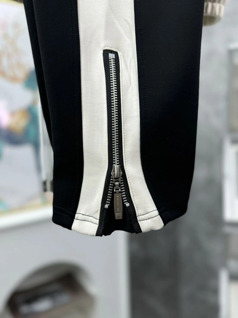 Accurate model Balenciaga Long Pants