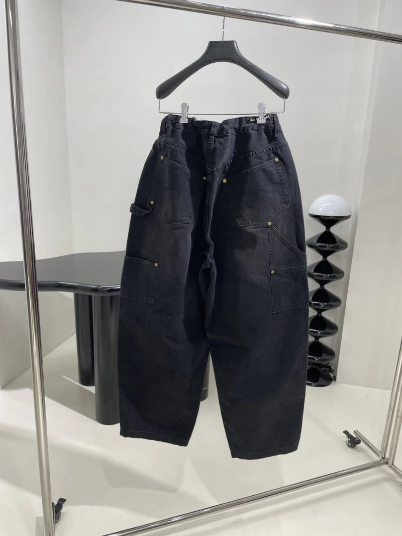 Accurate model Balenciaga Long Pants