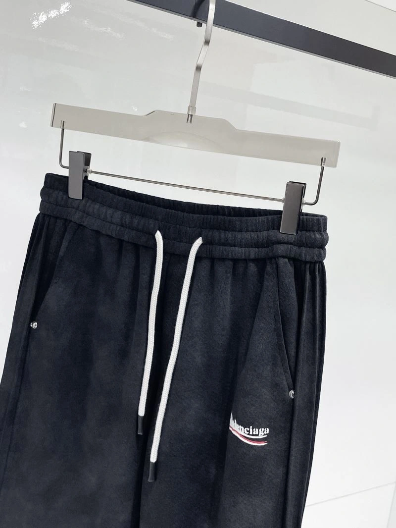 Accurate model Balenciaga Long Pants