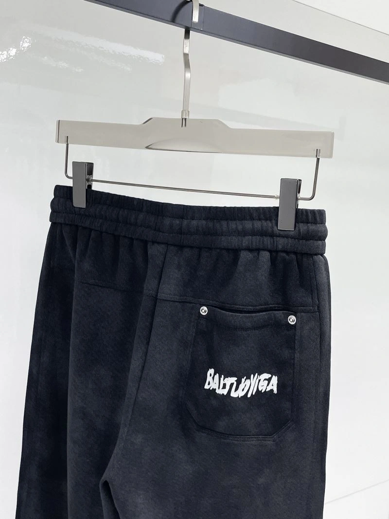 Accurate model Balenciaga Long Pants