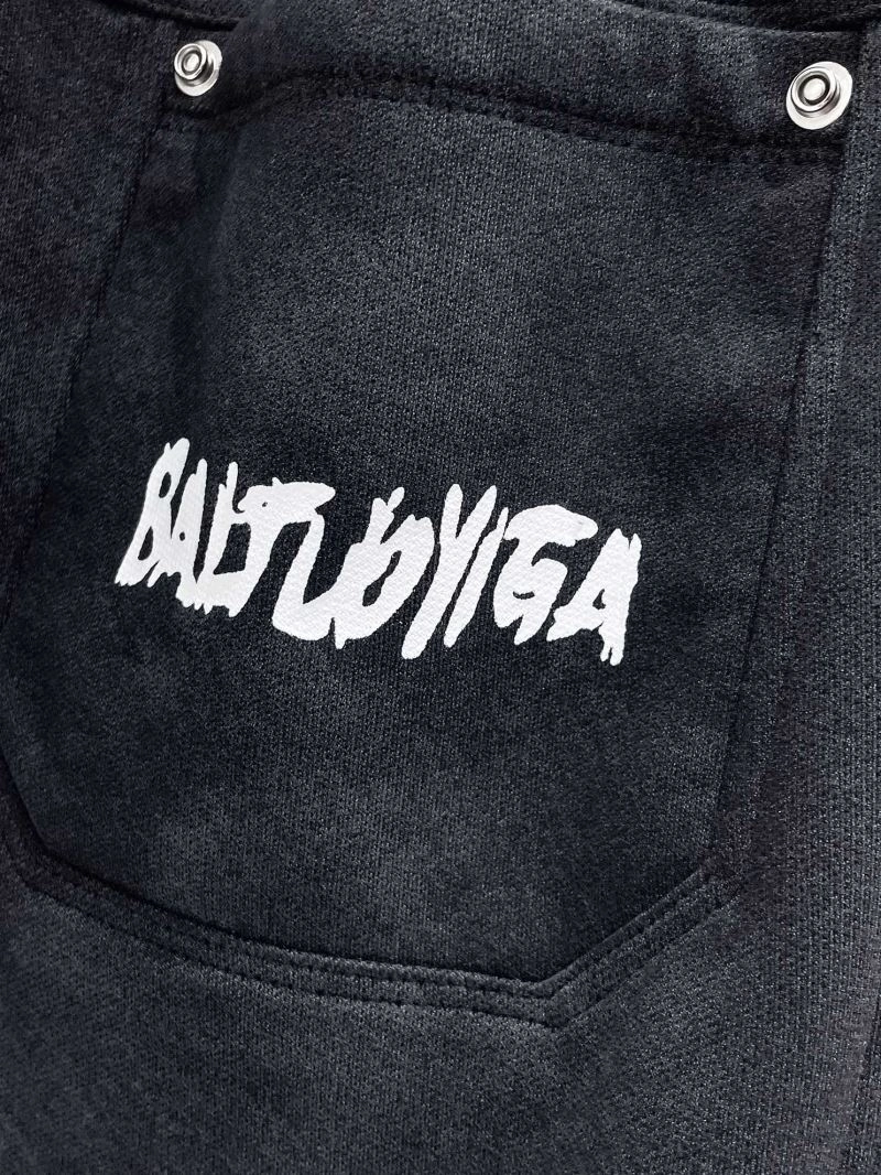 Accurate model Balenciaga Long Pants