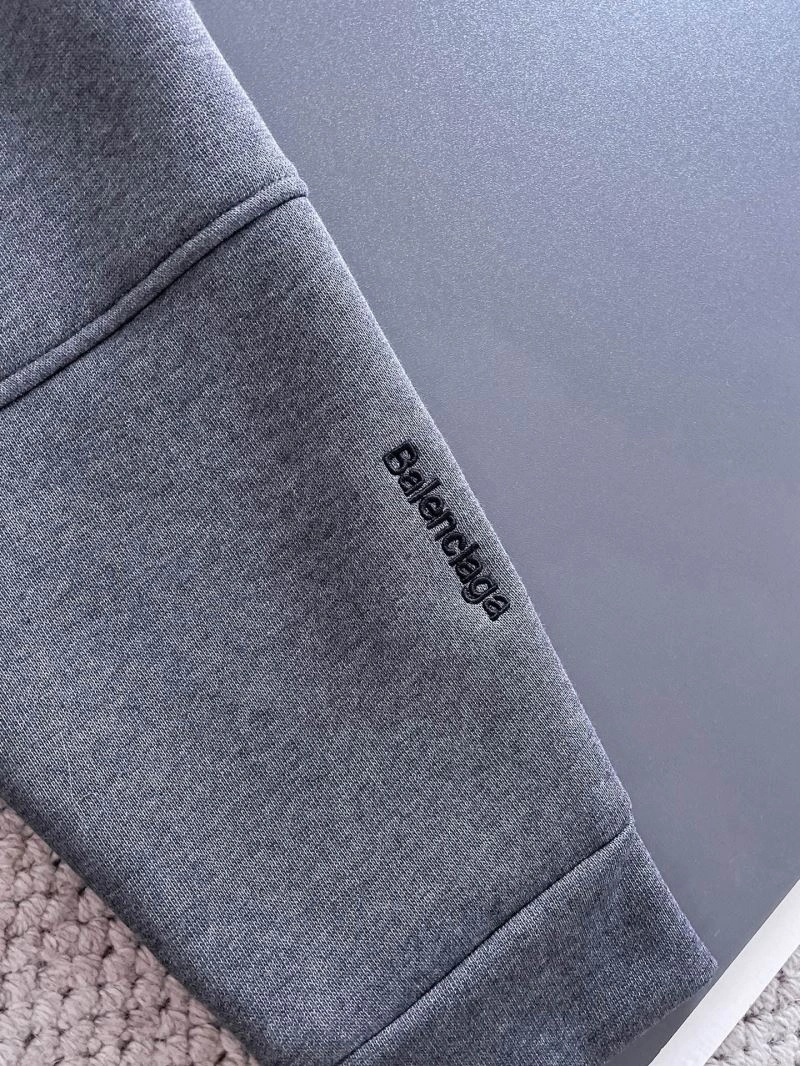 Accurate model Balenciaga Long Pants