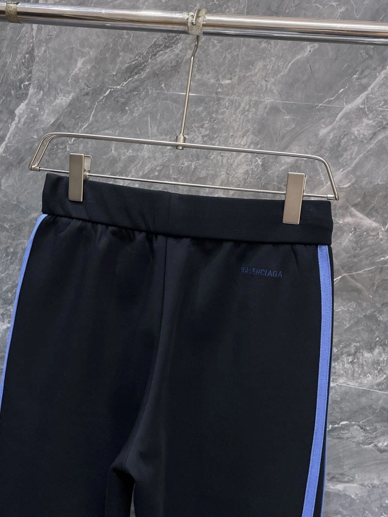 Accurate model Balenciaga Long Pants